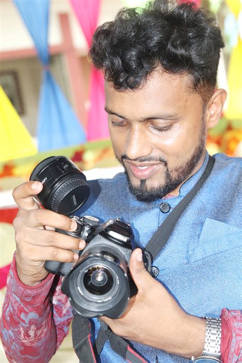 তুমি মানে প্রশ্নের ভিড়ে একটাই উত্তর Nuruzzaman Hossain Facebook