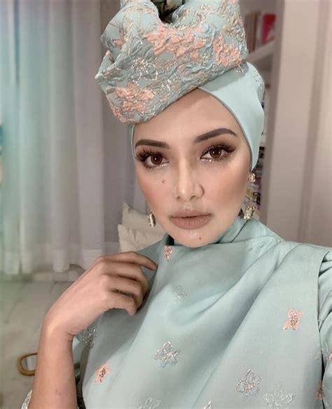 Neelofa Hair Wrap Scarf Hijab Fashion Inspiration Hijab Style Casual
