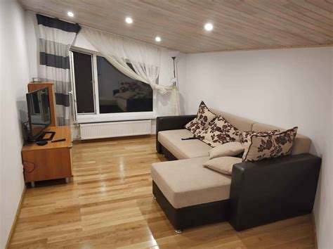 Будинок з терасою гаражем та ремонтом за вул Богатирська Оренда квартир в Києві