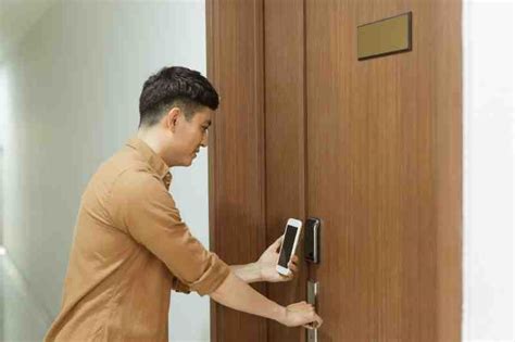 Your Guide To How NFC Access Control Works Its Benefits