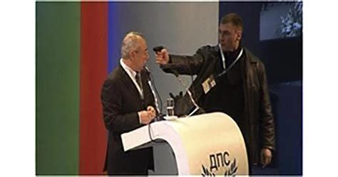 Експерт Използваните от Октай Енимехмедов боеприпаси не могат да причинят смърт