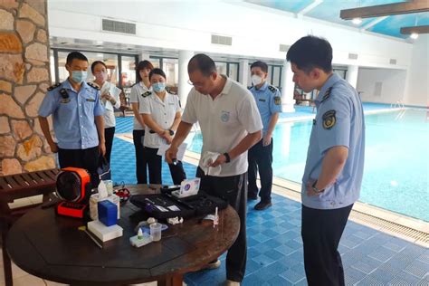 上海市长宁区人民政府 长宁区体育局 新闻动态 夏季游泳开放收官日联合检查安全不松懈