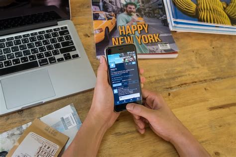 Fitur Dark Mode Instagram Telah Dirilis Apakah Layar Gelap Lebih Baik Untuk Kesehatan Mata
