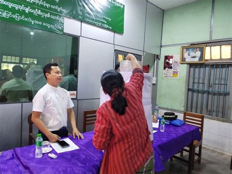 Mandalay Free Press Mfp မန္တလေးမြို့ခံတွေကို စစ်အုပ်စုက မဲနှိုက်ခိုင်းပြီး စစ်သားသစ် စုရာမှာ