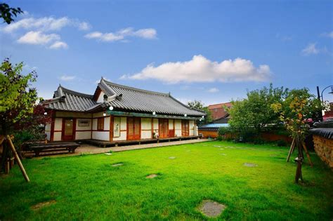 Jeonju Hanok Village Accommodation Jidang Hanok Pension Pungnam Dong
