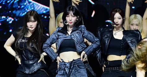 포토 에스파 강렬한 아마겟돈 무대