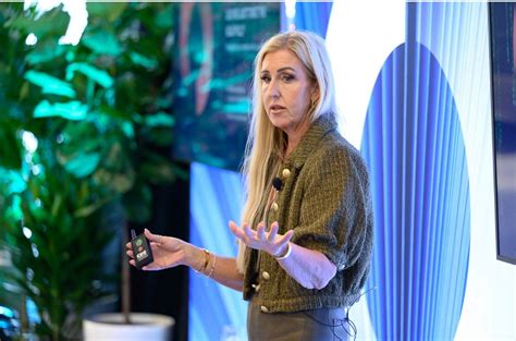 Abs Boringisthenewsexy Michelle Russell Dowe