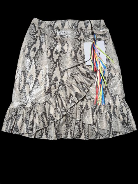 Нова міні спідниця — ціна 999 грн у каталозі Міні спідниці Купити жіночі речі за доступною ціною