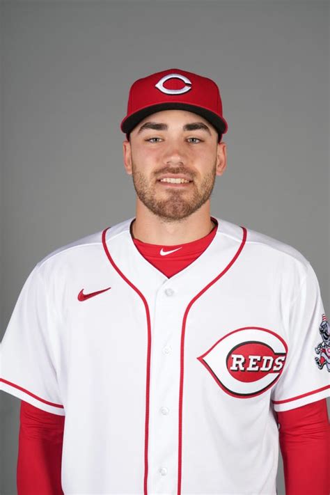 Reds Call Up Prospect Michael Siani After Nick Senzel Injury