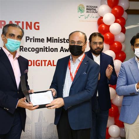 Haroon Khalid Akhtar On Linkedin Receiving Recognition From Ceo Mr Atif Bajwa For Roshan