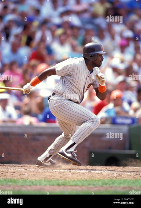 San Diego Padres Tony Gwynn Plays In A Mlb Game Against The Chicago