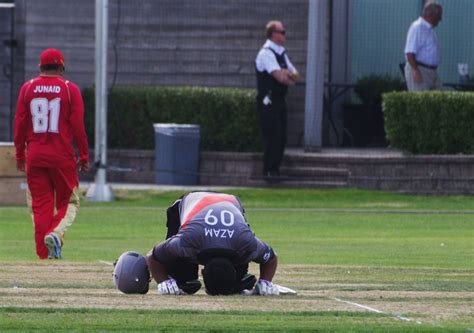 Mohammad Azam Goes Down On His Knees After Completing A Half Century