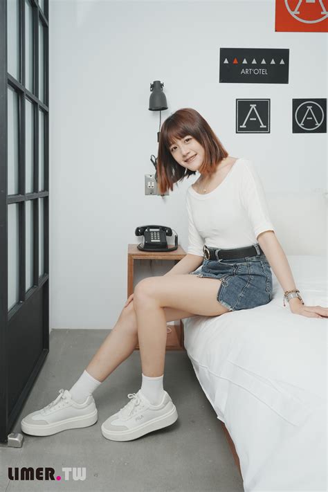 리머렌스 No042 베티 웃는 소녀 익스트림 맨발 V2ph