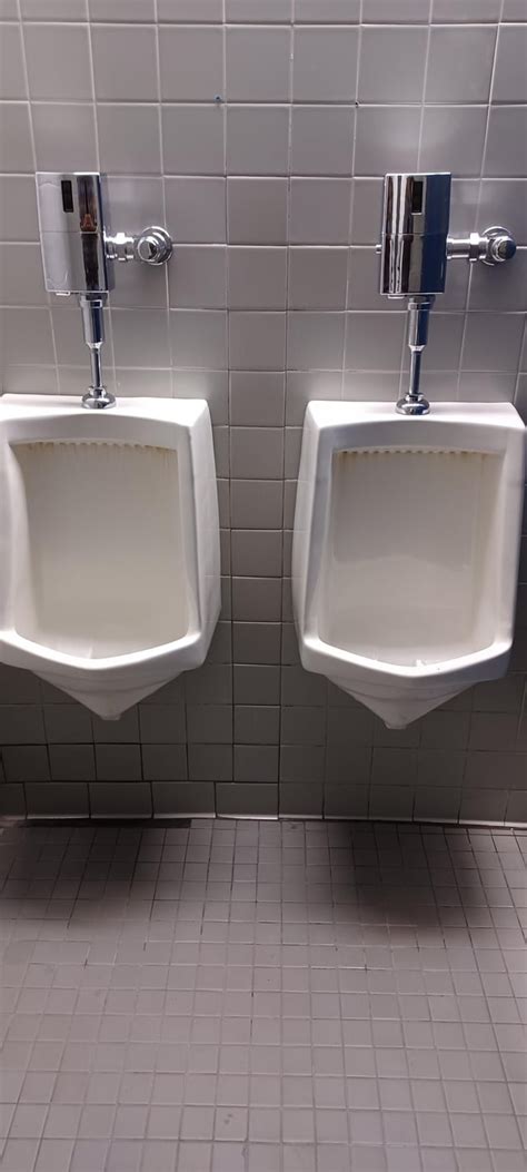 An Intimate Setting Queens College Science Bldg R Communalurinals