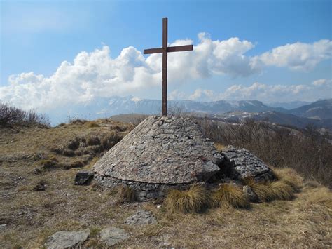 Escursionismo A 360° Corno Della Paura E M Vignola Dal Castello Di Sabbionara E Ee