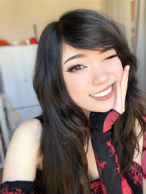 Egg Emiru X Makeup Looks Beautiful Women Hair Makeup