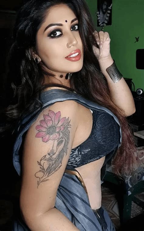 সেক্সি মাগী Priyanka Das 🥭🥭😍🥵😘🤤🤤 R Bengalicelebs
