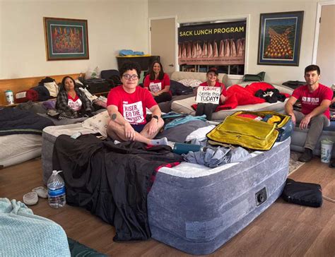 Why Kaiser Permanente Therapists In La Went On A Hunger Strike Why Kaiser Permanente Therapists In La Went On A Hunger Strike