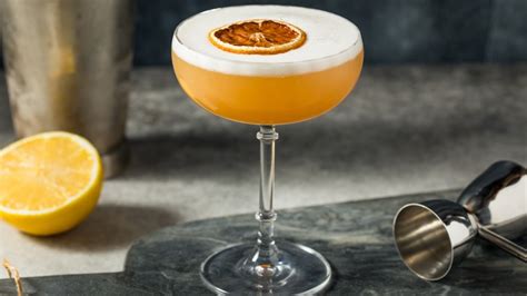 Expert Tips To Craft The Perfect Whiskey Sour