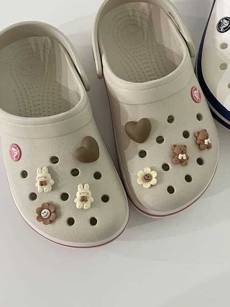 [당일출고🧸🐰🤎] 무광 하트 리본 토끼 곰돌이 지비츠 세트 8pcs 신발 장식 신꾸 실내화 꾸미기 신발 악세사리 에이블리