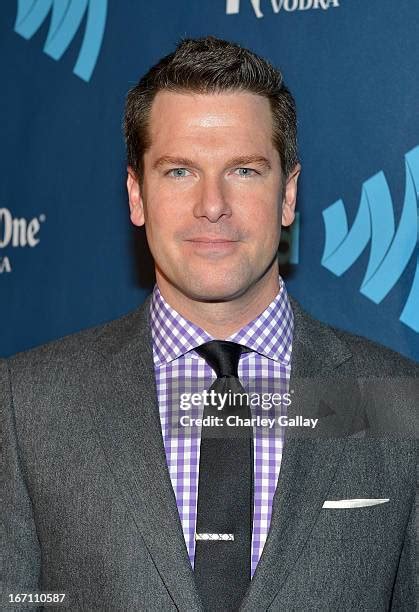 Thomas Roberts News Anchor Photos And Premium High Res Pictures Getty Images