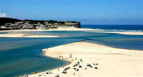 Praia Da Foz Do Arelho Portugal Bom Para As Crianças Et A Baixo De
