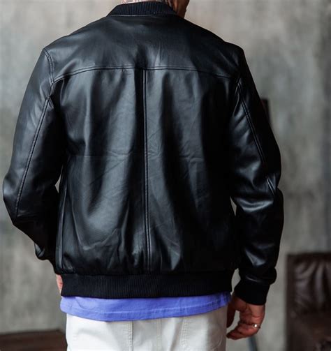 Купить стильная мужская кожанка по цене 4 800 ₽ Wanted Магазин модной мужской одежды