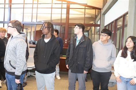 Harbor Entrepreneur Center Jrs Coding School Host Tour And Laptop