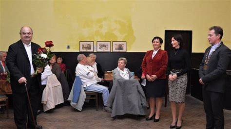 Cenou Města Bakova Byl Ověnčen Regionální Historik Vladimír Bednář