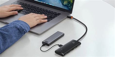 Usb Hub Vs Docking Station Kenali Perbedaannya Agar Tidak Salah Pilih