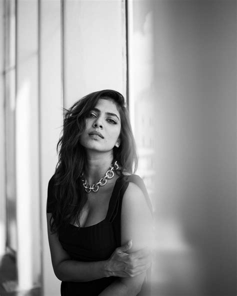 Malavika Mohanan R Mallubabes