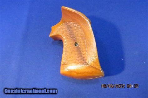 COLT PYTHON TARGET GRIPS