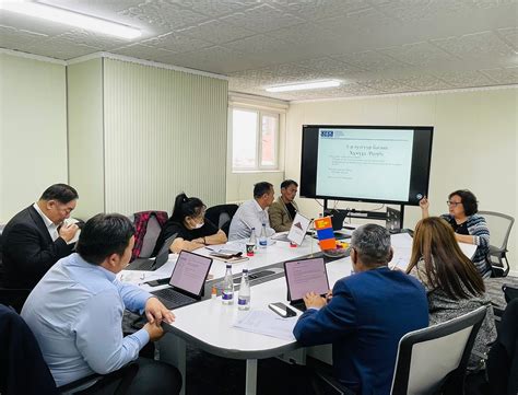 Компанийн Засаглалын Компанийн Засаглалын Хөгжлийн Төв