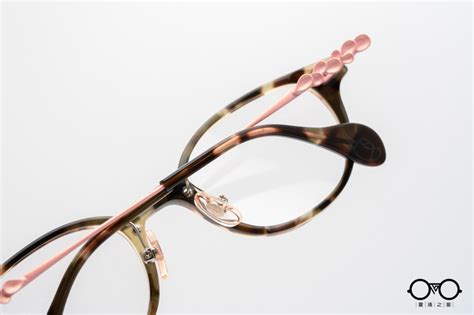 Columella 靈魂之窗 眼鏡公司與驗光所