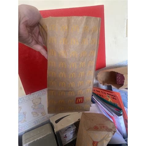 Jual Tempat Makan Mcd Bts Meal Shopee Indonesia