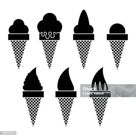 화이트 백그라운드에서 고립된 달콤한 아이스크림 아이콘 3가지 개체에 대한 스톡 벡터 아트 및 기타 이미지 3가지 개체 개념