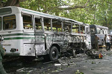 スリランカ、コロンボの大統領官邸付近で自爆攻撃、10人死亡 写真16枚 国際ニュース：afpbb News