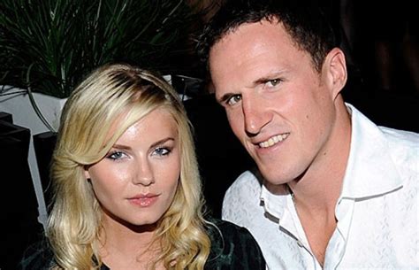 Elisha Cuthbert Dion Phaneuf Married What Did Her Wedding Dress Look