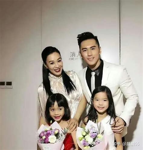 钟丽缇三个女儿都改姓张 知乎