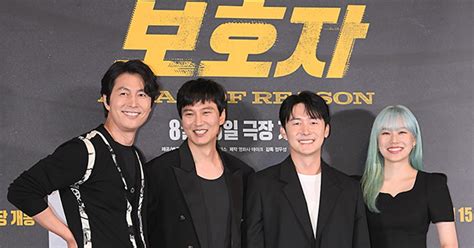 정우성 감독 표 보물 같은 액션…블랙코미디 한스푼 넣은 ‘보호자 종합 [m 현장]