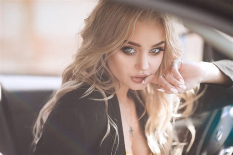 Blue Eyes Girl Model Blonde Woman Wallpaper Coolwallpapers Me