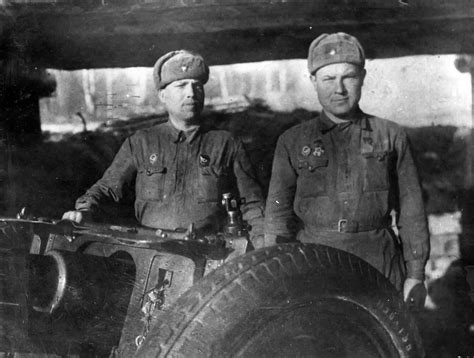 Фотография Героя Советского Союза Борисевича ИА с сослуж Flickr