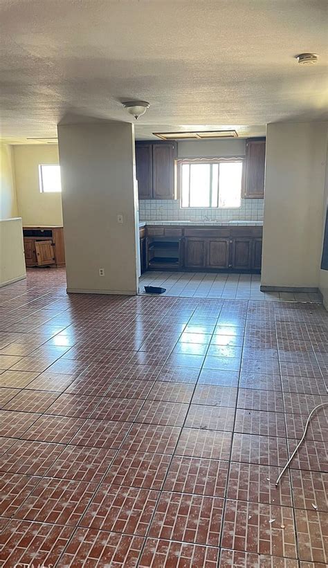 1087 S Rowan Ave Los Angeles Ca 90023 Zillow