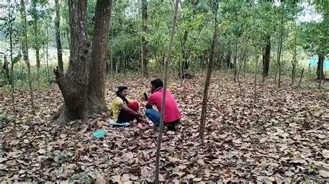 জংগলের ভিতরে কি করে। Youtube