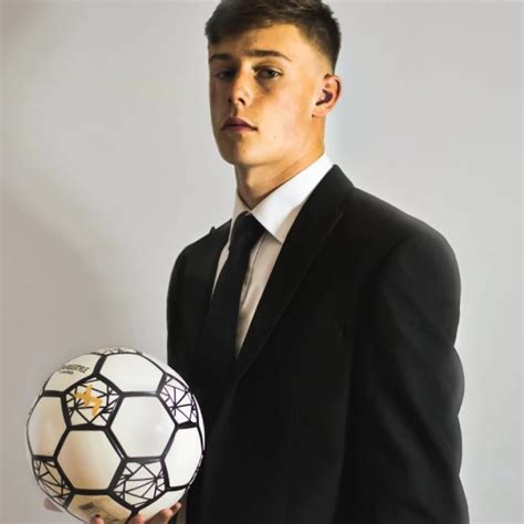 Work With Ben Nuttall Football Youtuber Influencer Matchmaker