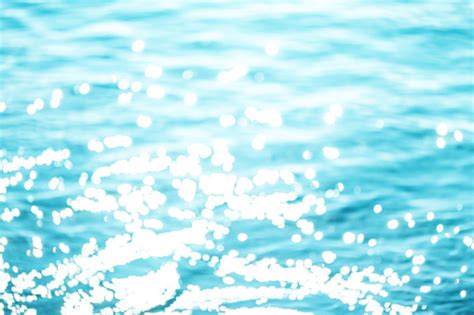 푸른 물 부드러운 스파클링 자연 Bokeh와 여름 배경 초점 Bokeh 조명 효과 해변에 대한 스톡 사진 및 기타 이미지 해변 빗나간 포커스 모션블러 Istock