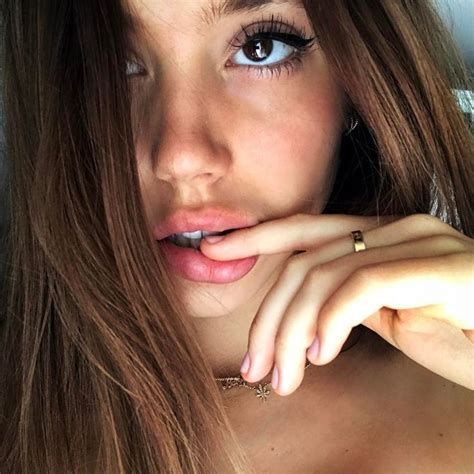 Alexis Ren Fan Pages Instagram Photo Follow Shotsofalexisren For
