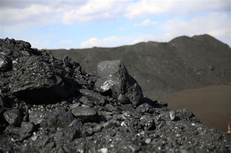 Нүүрсний экспорт оны эхний 2 сард өмнөх оны мөн үеэс 35 5 хувиар өслөө