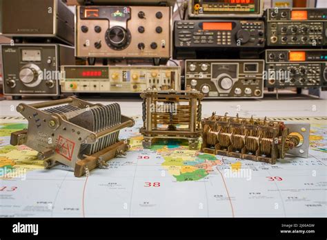 Tuningcapacitor Hi Res Stock Photography And Images Alamy