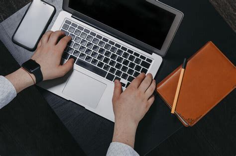 Rekomendasi Laptop Untuk Kerja Terbaik